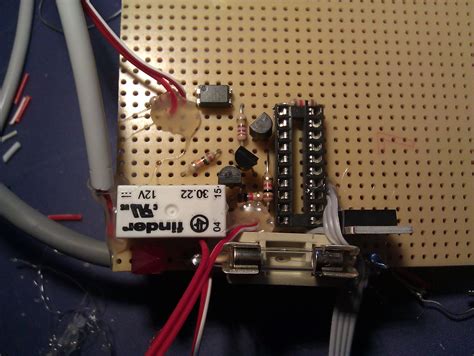 Attaching Custom Hardware To The Parallel Port