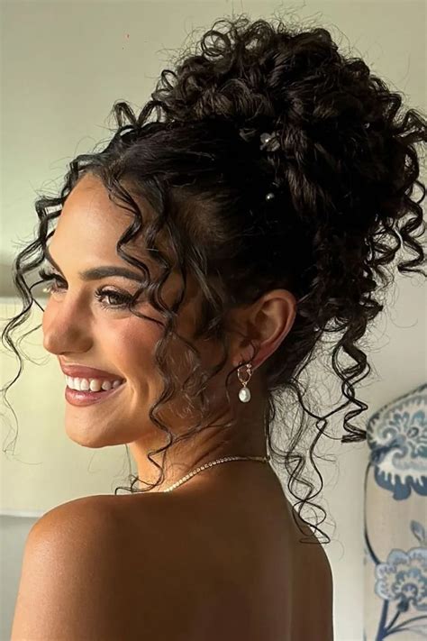 20 Curly Hair Updos Concepts You Will Love Artofit