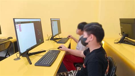 Belajar Pemrograman Sekaligus Problem Solving Di Algorithmics Merahputih