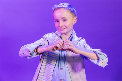 Entrevista Con Dominik Arim Representante De Polonia En Eurovisión