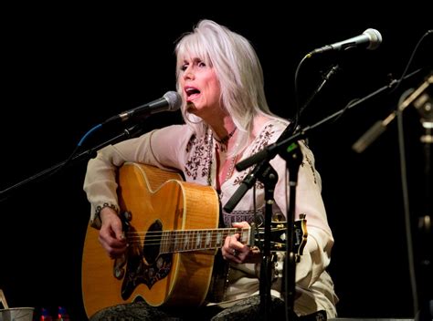 A Full Circle For Emmylou Harris The New York Times