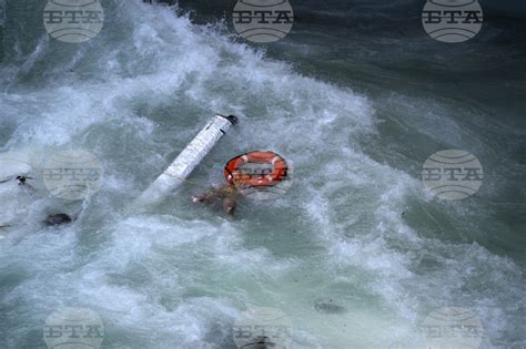 147 непридружени деца бедствали на кораби са били спасени при акции проведени наскоро в