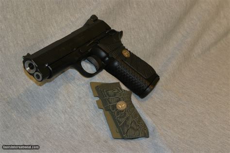WILSON COMBAT EDC X9