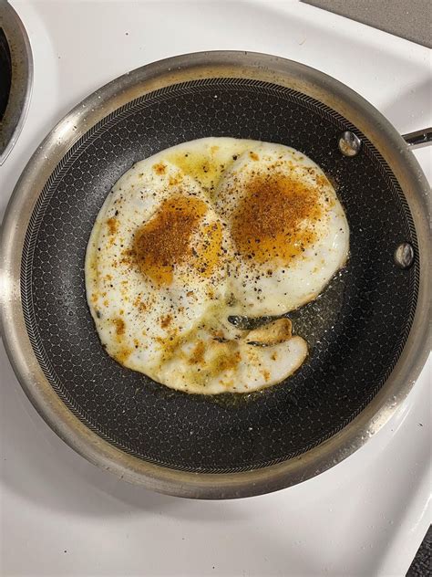 This Egg I Made Looks Kinda Sus 🤨 Rstrangeearth