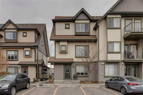 1404 121 Copperpond Common Se Calgary For Sale 365 000 Condos Ca