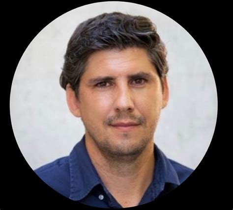 Carlos Jiménez Medium