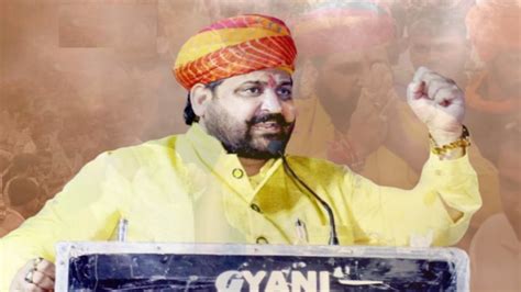 Sukhdev Singh राष्ट्रीय राजपूत करणी सेना के अध्यक्ष सुखदेव सिंह गोगामेड़ी की गोली मारकर हत्या