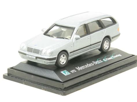 Cararama Hongwell Diecast Mercedes Benz E Class Touring Greysilver 1