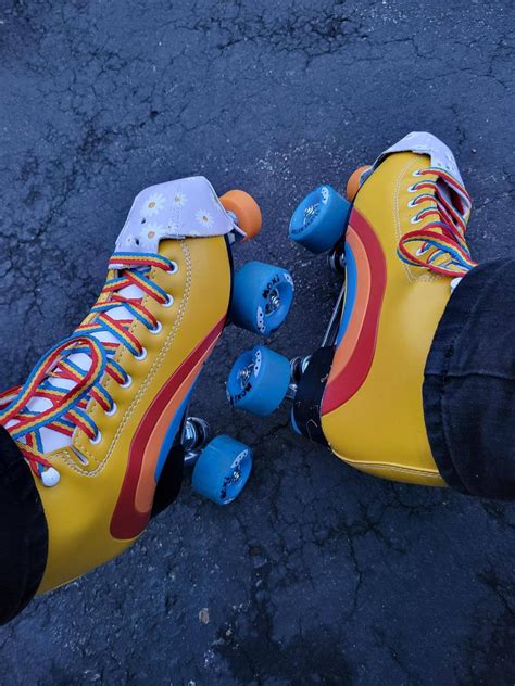 I joined the club! : r/Rollerskating