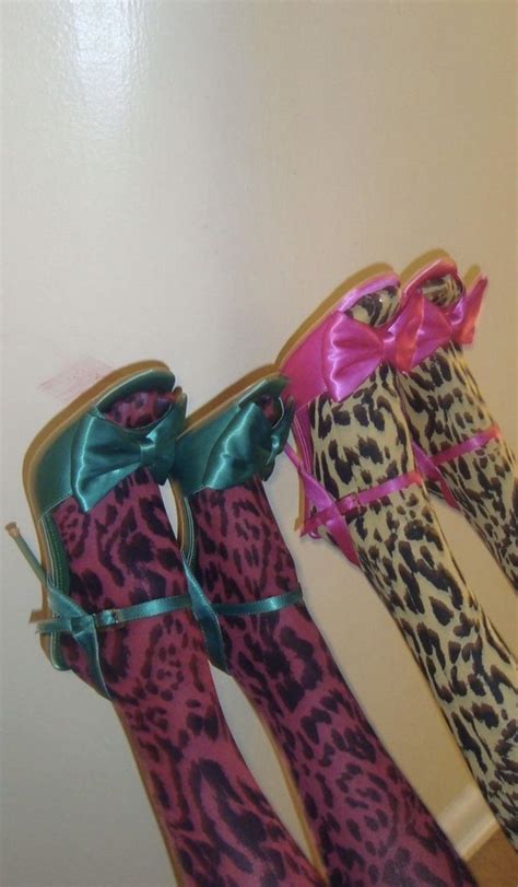 Oliviasade Instagram Funky Tights Fashion Inspo Outfit Accessories