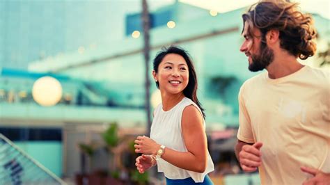 How To Avoid Moving Too Fast In A Relationship Marni Battista Yourtango