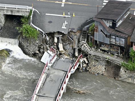 台風7号 被害と交通機関の混乱 2023年8月 読売新聞
