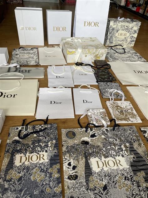 Подарочная упаковка диор dior коробки пакеты — цена 200 грн в каталоге ...