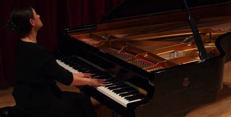 Website 3 Susan Ellinger Concert Pianist