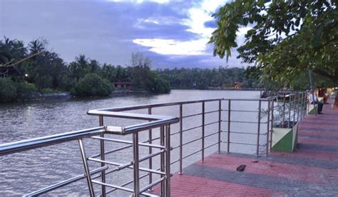 Can Anyone Recognize This Place In Thalassery Rthalassery