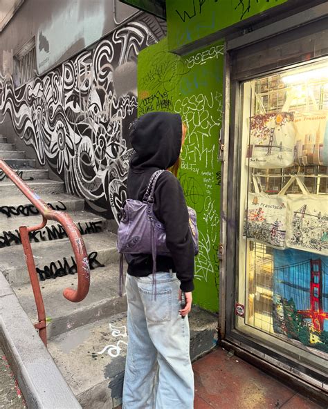 Larisa 48 Hours Instagram