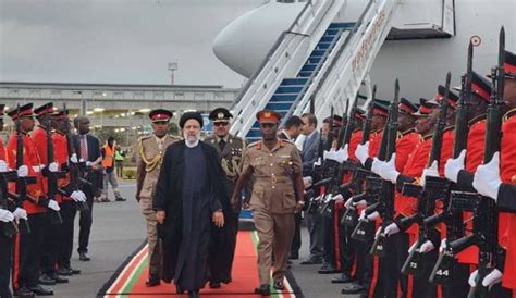 رئیسی وارد نایروبی شد استقبال رسمی رییس جمهور کنیا از رئیسی