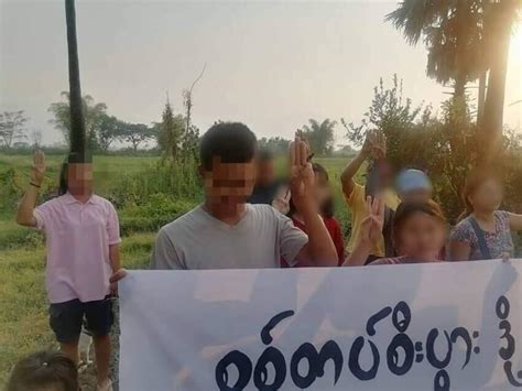 ကလေးမြို့ သပိတ် အင်အားစုများက ဖက်ဆစ် စစ်တပ် တော်လှန်ရေး ဆန္ဒပြ Khit