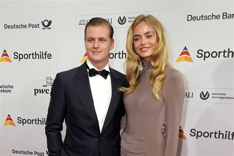 Mick Schumacher And Laila Hasanovic Mama Und Papa Süßes Foto Sorgt
