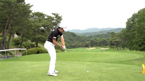 골프스윙 역대 최연소 국가대표 출신 김민규의 드라이버 스윙 Youtube