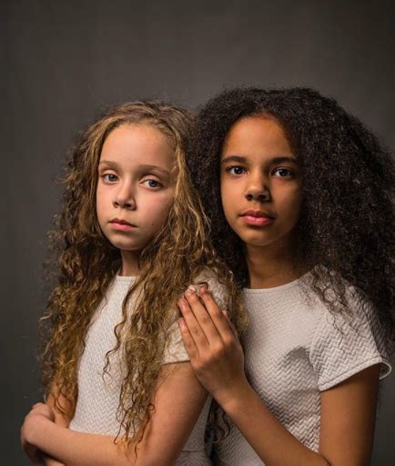 Identical Twins One Black And One White Fascinate Researchers As Miracles