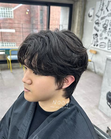 연남동미용실 누스헤어 오현욱원장 남자리프펌 남자단발펌 남자리프펌볼륨매직 곱슬머리 남자장발 고객님 정리 잘 되도록 차분하게 볼륨매직으로 리프펌 해드리는 과정