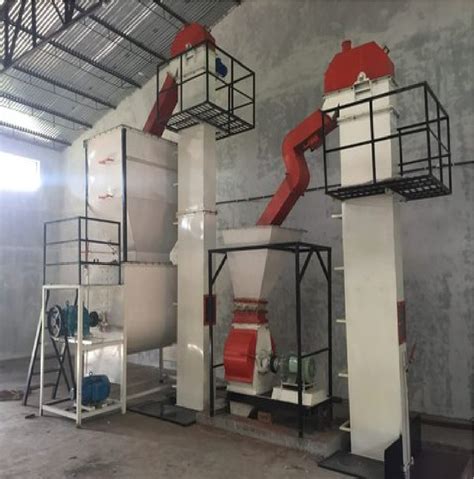 Poultry Feed Making Machine 1 Tph At ₹ 75000 In Anand Id 25049325555