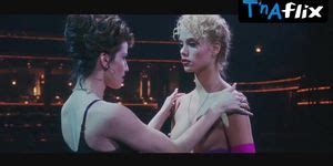 Elizabeth Berkley Breasts Scene In Showgirls Tnaflix Com