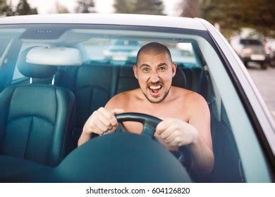 Naked Man Car Traffic Jam库存照片583280461 Shutterstock