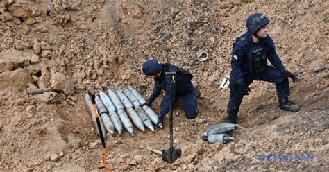 В Україні вже виявили понад 600 тисяч вибухонебезпечних предметів Шмигаль