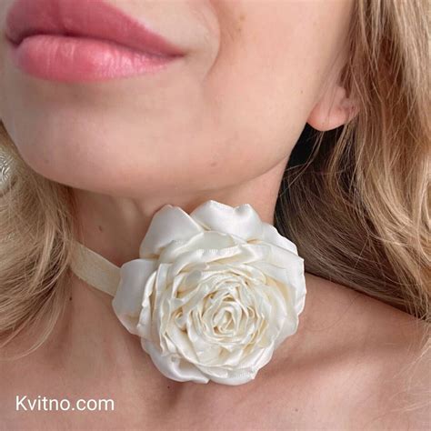 Ivory Flower Choker Necklace Bridal Choker Velvet Choker Cream Etsy