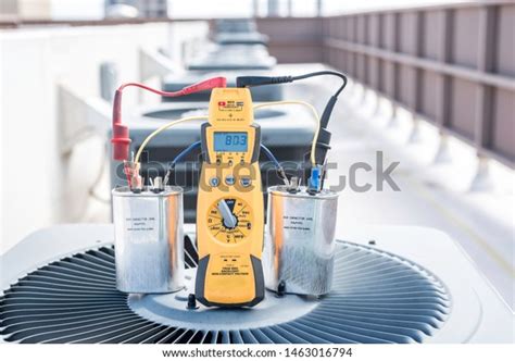 50 Thousand Electrical Capacitor Royalty Free Images Stock Photos Pictures Shutterstock