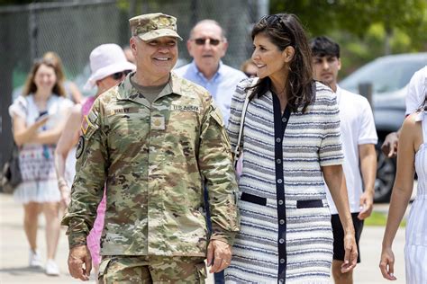 Nikki Haley Blows Kiss To Husband At His National Guard Deployment