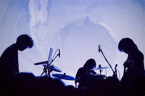 【news】夜はいつでも回転している 4曲入りe P 『resonance』を主催ライブ会場より販売開始 And 収録曲「時空が捻じ曲がる」のmv