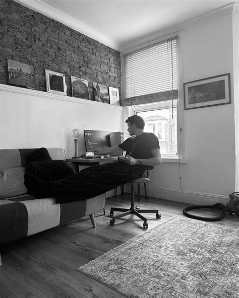 Picture Of William Franklyn Miller In General Pictures William Franklyn Miller 1707863997