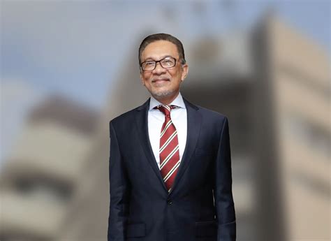 Anwar Ibrahim Is Malaysias 10th Pm Berita Mcoba