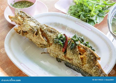 Fried Snakehead Fish Stock Image Image Of Vegetable 56119023