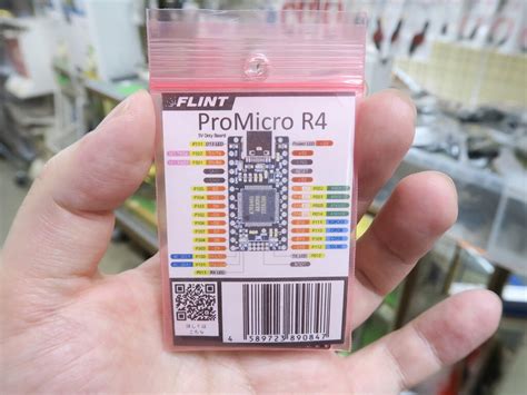 ルネサスチップ搭載 Pro MicroサイズのArduino UNO R4互換マイコンボード 週刊アスキー