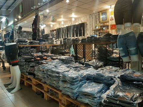 กางเกงยีนส์ผู้หญิง ยีนส์เอวสูง เสื้อผ้าแฟชั่นสไตส์เกาหลีสวยๆ พร้อมส่ง ราคา 750 บาท 💥ส่งด่วน