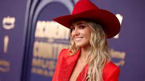 Yellowstone Star Lainey Wilson Credits Coming From Long Line Of