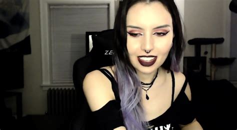 Live Record Of Rυnαcrοw Reaching Her Tips Goal 1 6 2024