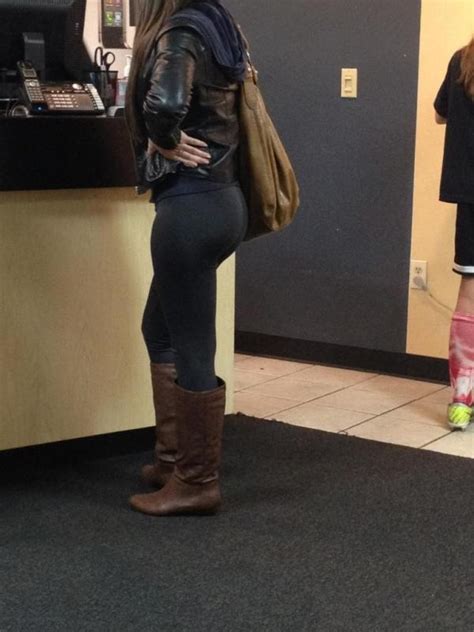 Been Awhile Since We Had A Real Good Yoga Pants Creepshots
