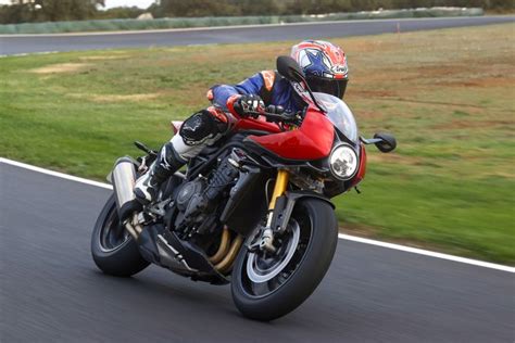 2022 Triumph Speed Triple 1200 Rr Review 13 Fast Facts