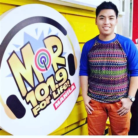 Live Streaming Mor 1019 With Dj Rico Romantico Radio