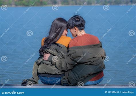 Lgbt Lesbisches Paarmoment Glückkonzept Stockbild Bild Von Gleichheit
