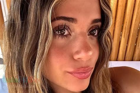 Kayla Manousselis A Rising Social Media Star Business World Class