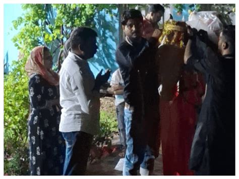 Varanasi News Duldul Procession Started From Nawab Porch Moharram 2024 वाराणसी में नवाब की