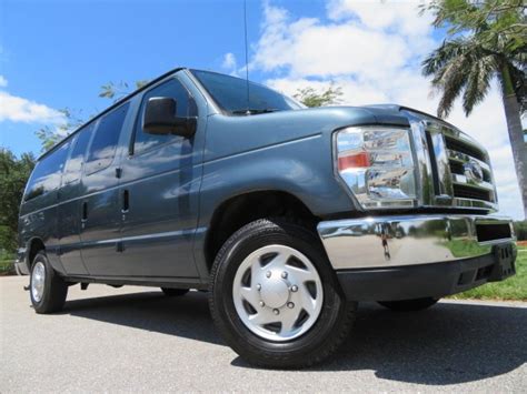 Supreme Motors 2013 Ford E Series Wagon E 150 Xlt