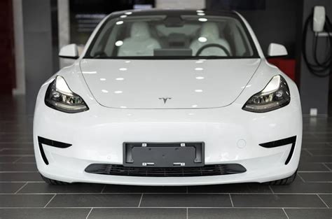 Tesla Recalls 125227 Vehicles For Seat Belt Warning Issue