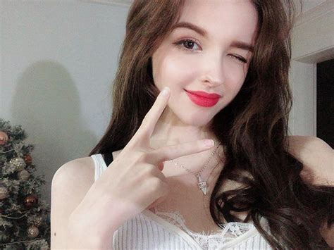 Yn As Maknae Bighit Beauty Women Model